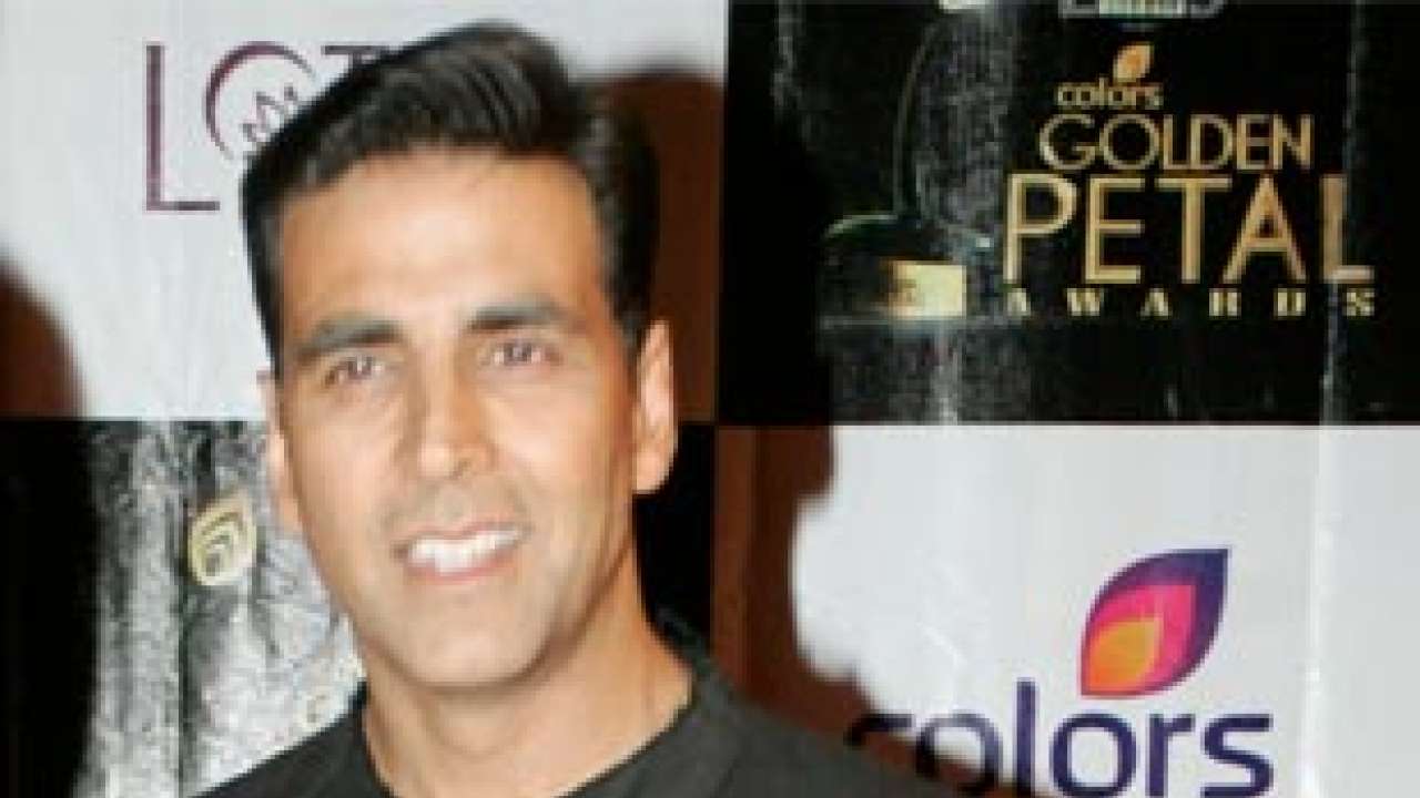 Costume shocker for Akshay Kumar