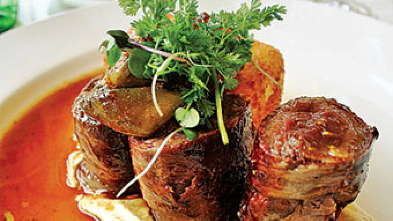 Kangaroo fillet on the colonial culinary ride