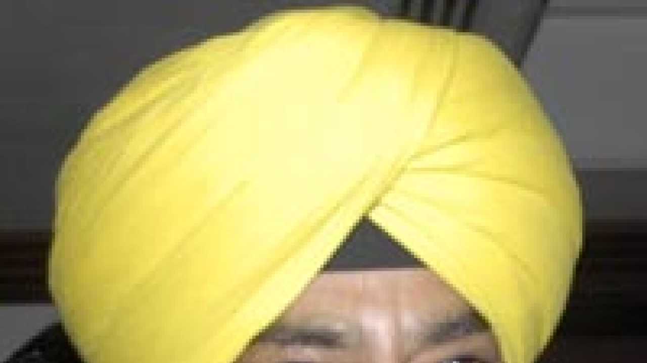 Actor, comedian Jaspal Bhatti dies in mishap; son, actress injured