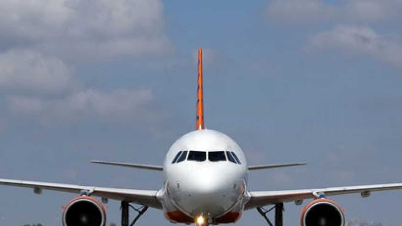 Foreign airlines in talks to buy stakes in domestic carriers