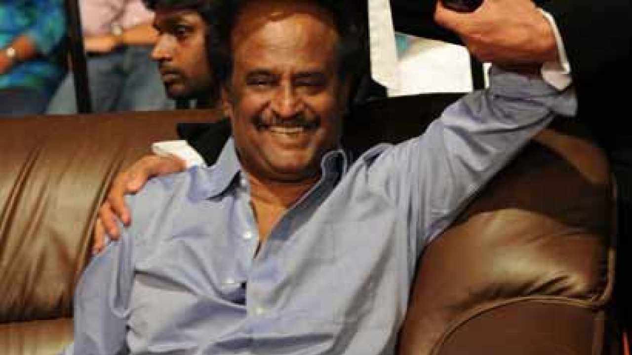 When passengers 'flocked' Rajini the conductor!