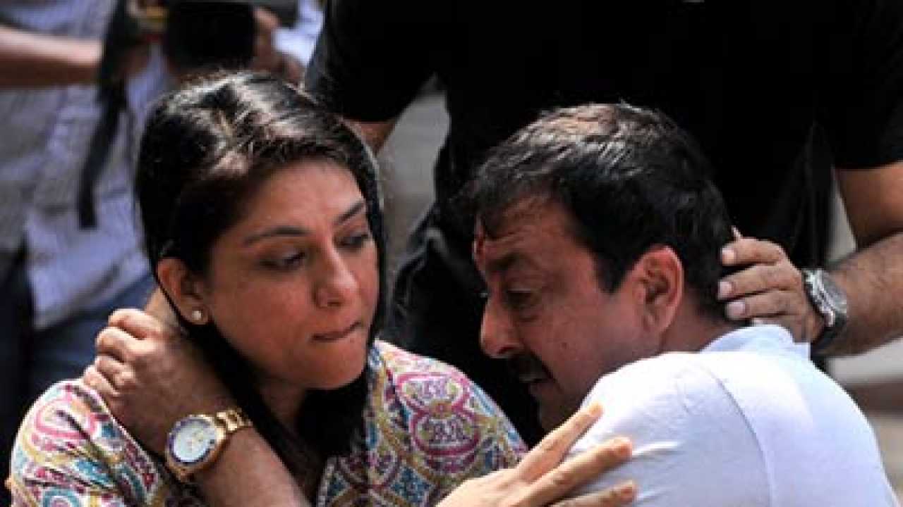 Allahabad HC advocates write to Pranab Mukherjee for Sanjay Dutt's clemency