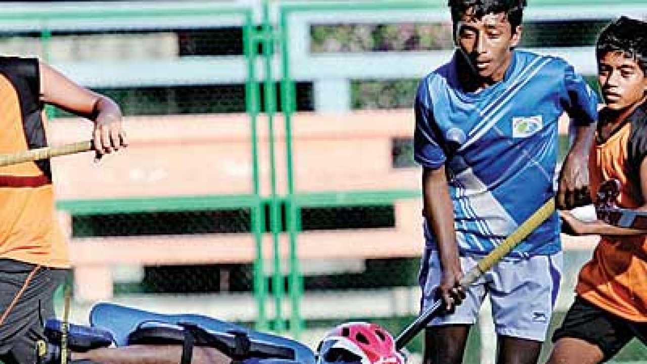 Wounded lads fight it out