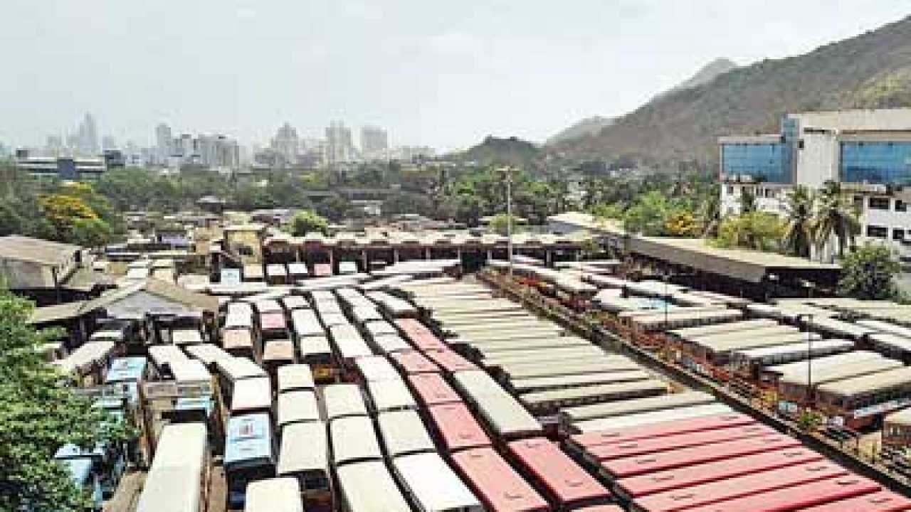 Thane shuts down against demolition drive