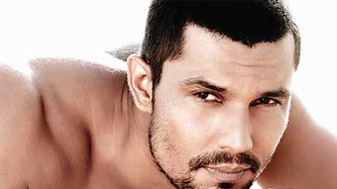 Randeep Hooda defies Karan Johar
