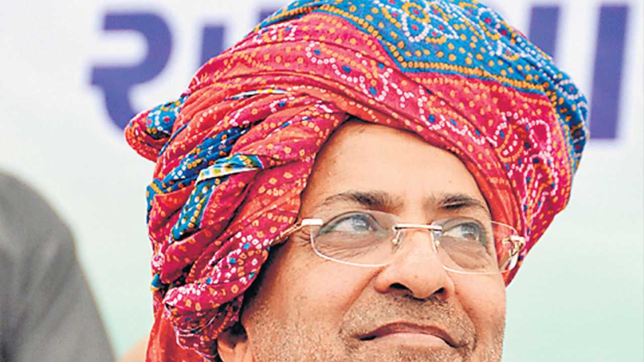 Nobody listens to Sushma Swaraj in BJP: Arjun Modhwadia