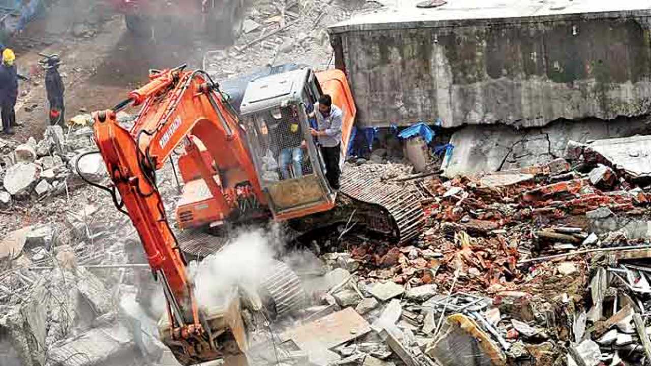 Dahisar building collapse: Two held, released on bail