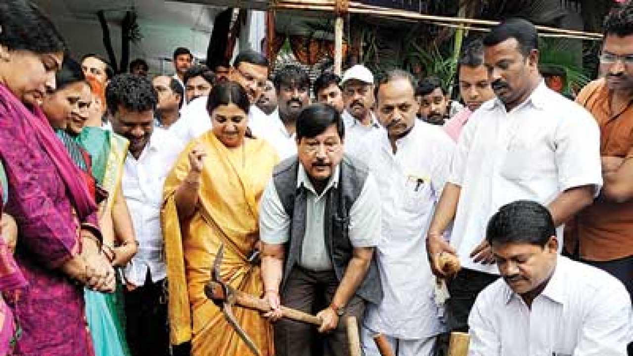 Swargate flyover project: BJP, NCP vie for credit