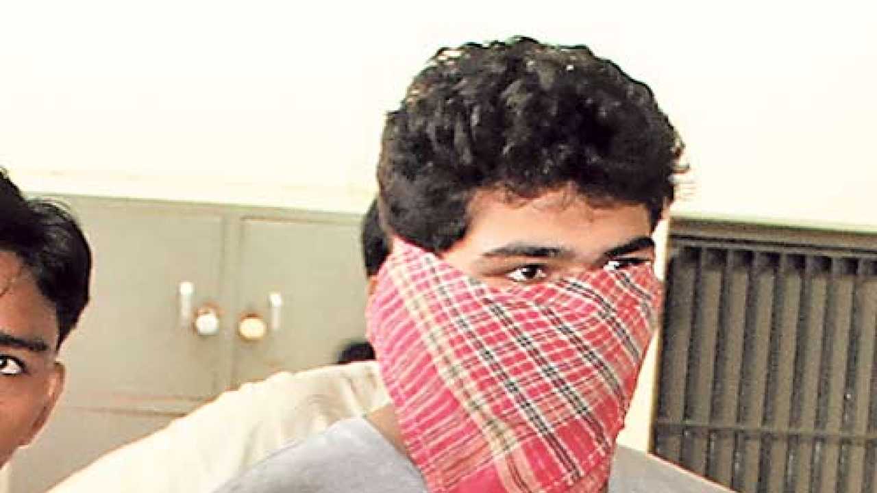 Betting king Dinesh Kalgi's son held for drunk driving