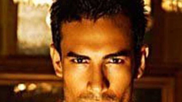 Bangladeshi model Asif Azim to enter 'Bigg Boss' house