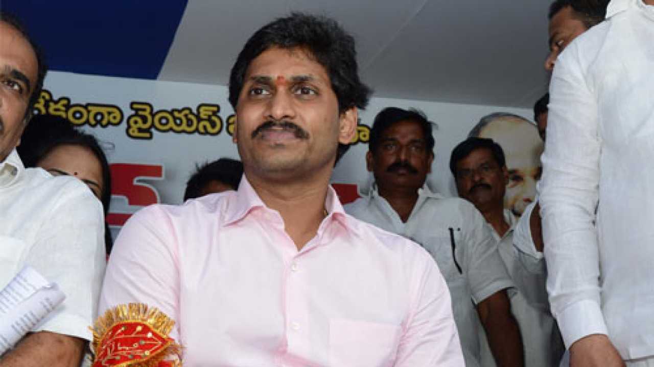 Jagan Reddy being treated at NIMS, power crisis continues in Seemandhra ...