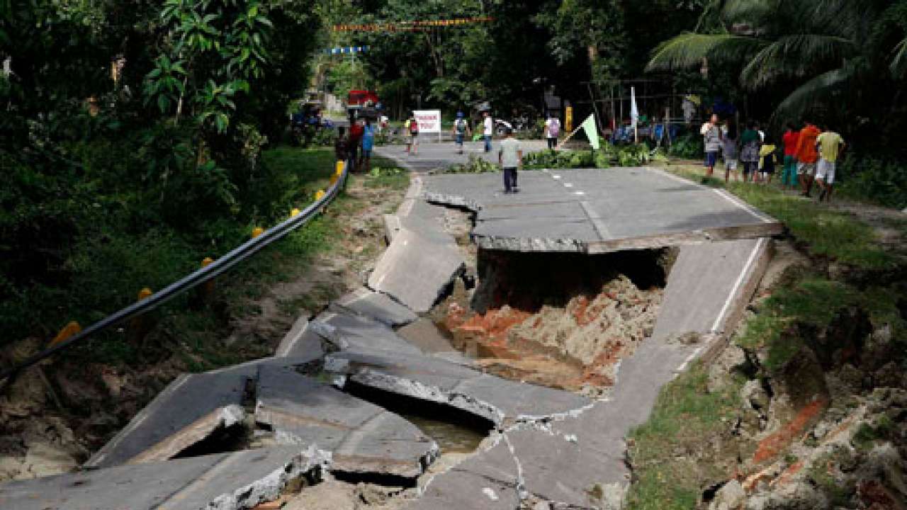 Death toll in Philippines earthquake touches 144