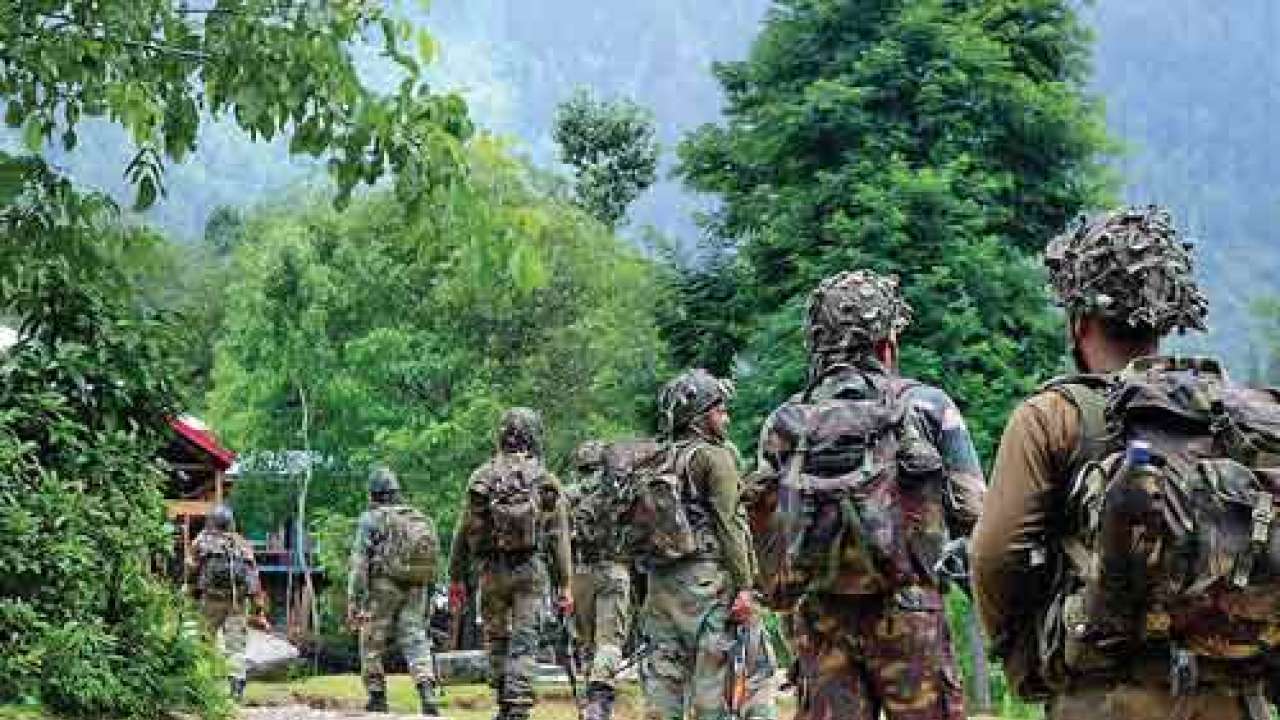 One BSF jawan killed, 7 injured as Pakistan fires at 50 border posts in ...