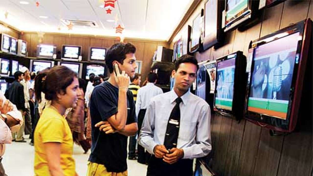 Navi Mumbai: For youngsters, gadgets are the best buys