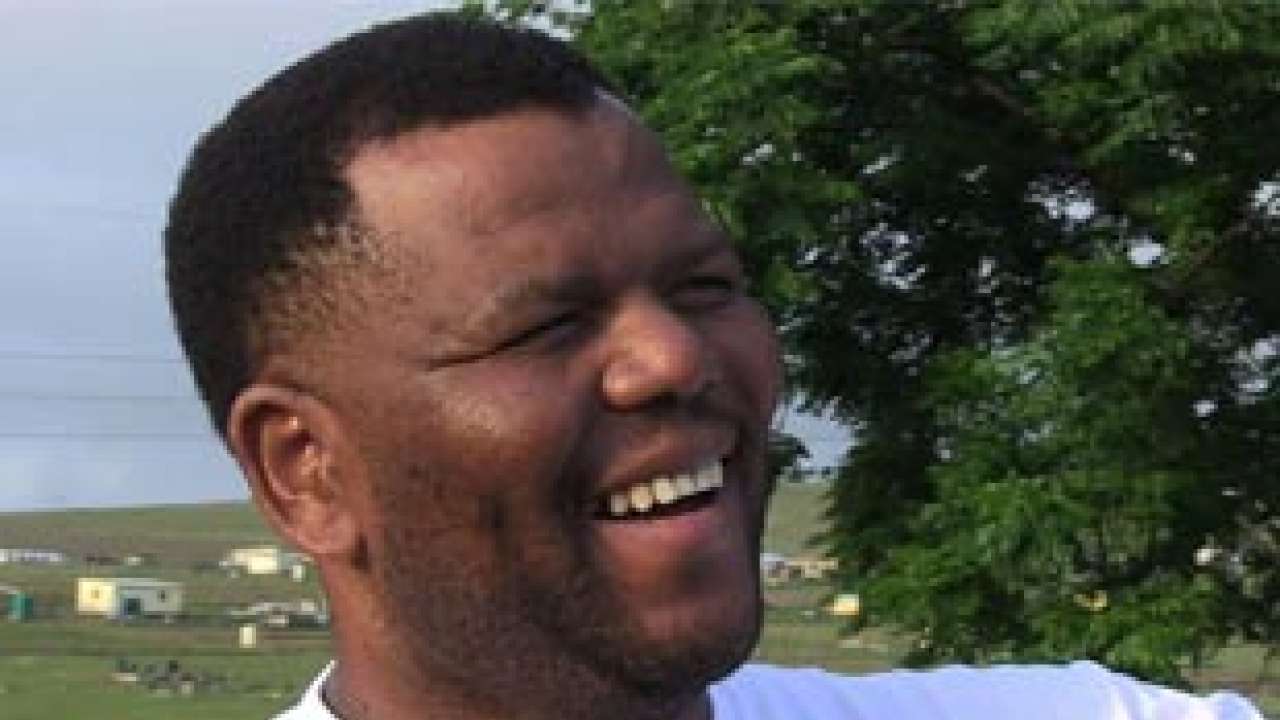 Meet Ayanda Mbatyoti, a professional Nelson Mandela lookalike