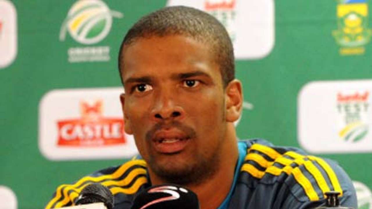 Vernon Philander is new No.1 Test bowler, Virat Kohli rises to career ...