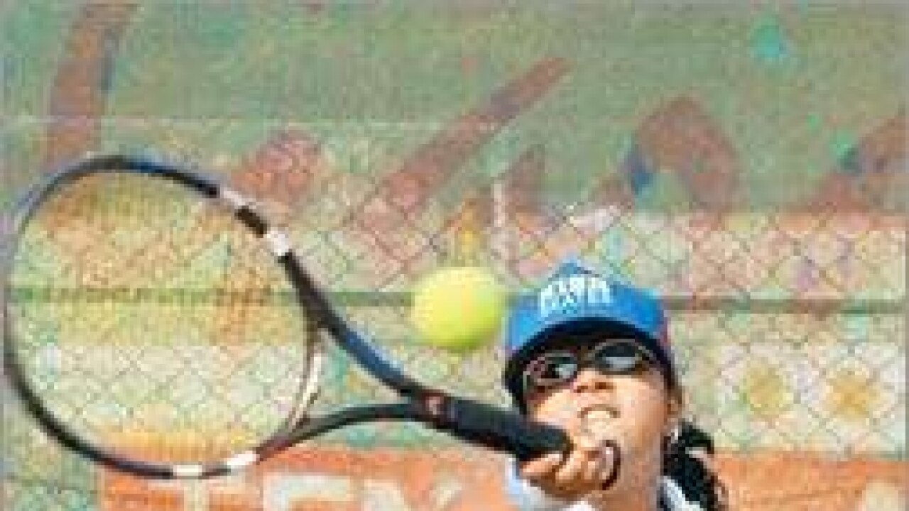 Comeback girl Dhrti blanks Sanjana