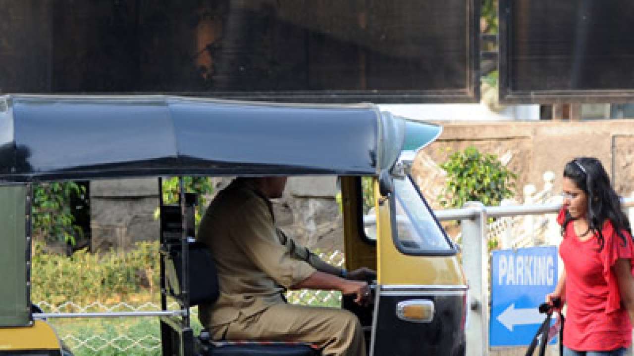 Delhi govt to give 15,000 auto rickshaw permits to SC/ST