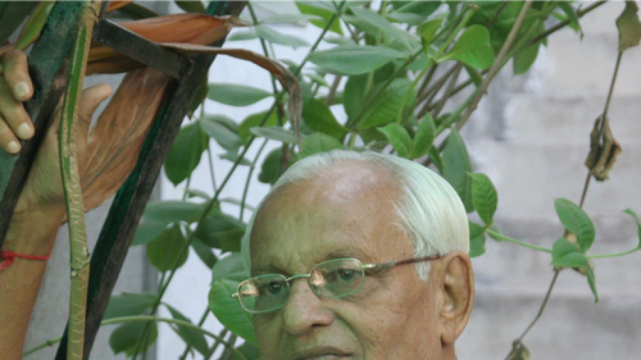 Gujarati poet Chinu Modi gets Sahitya Akademi Award