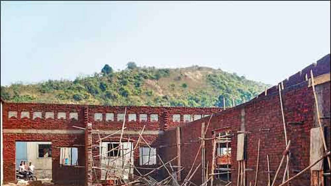 Under-construction unit in Nalasopara comes crashing down, 25 injured