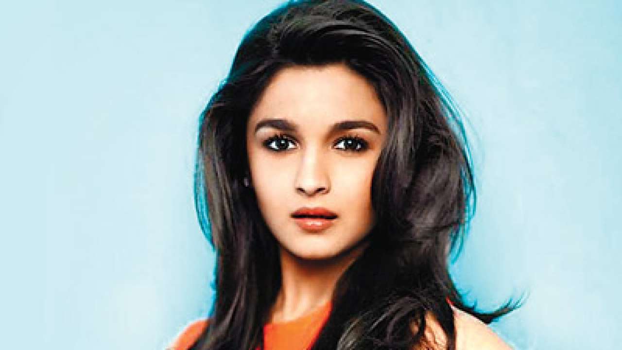 Alia Bhatt to be directed by her mom