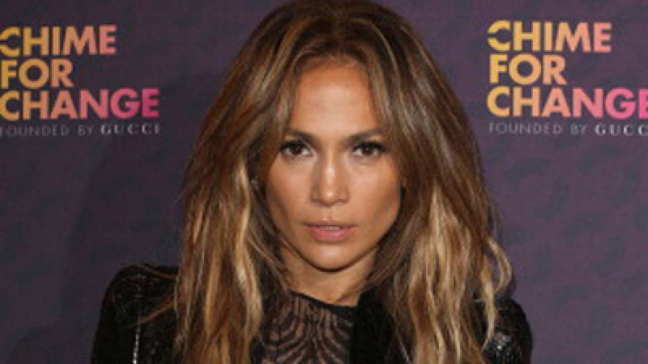 Jennifer Lopez to play cop in TV drama