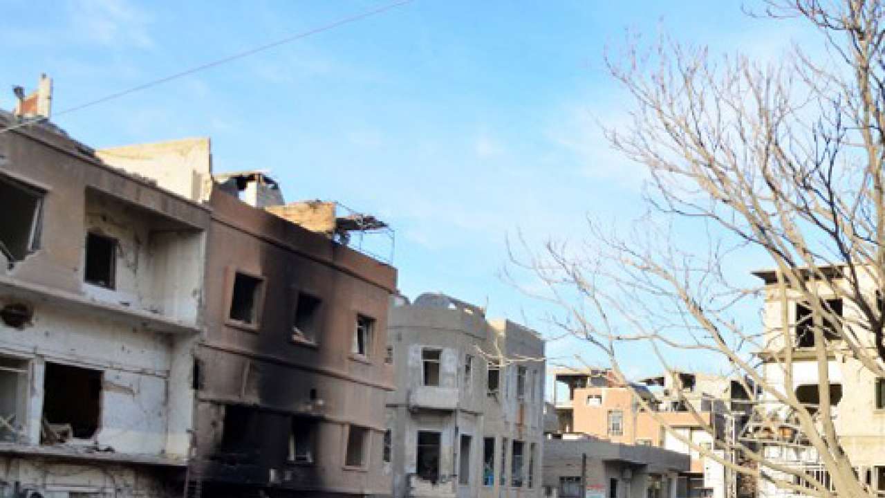 Syrian army prepares to assault key rebel town: Report