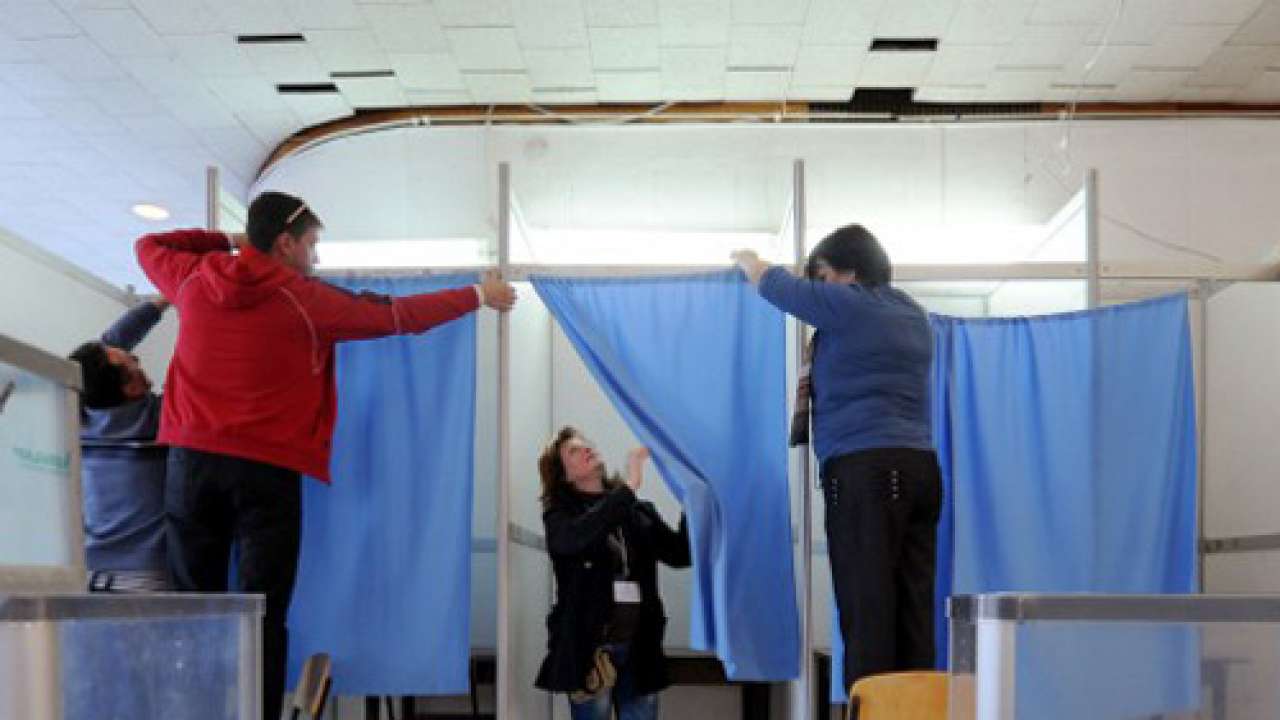 Ukraine's Crimea gears up for referendum