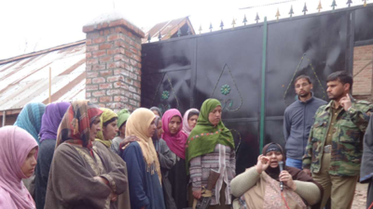 Rabia Baji: The woman challenging veteran Kashmir leader Farooq ...