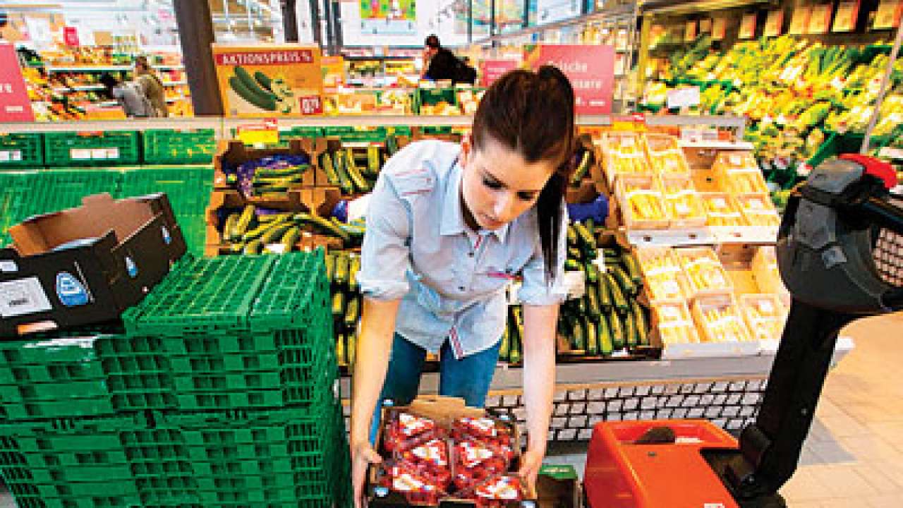 Foreign retailers' woes continue, Carrefour-Bharti deal in limbo