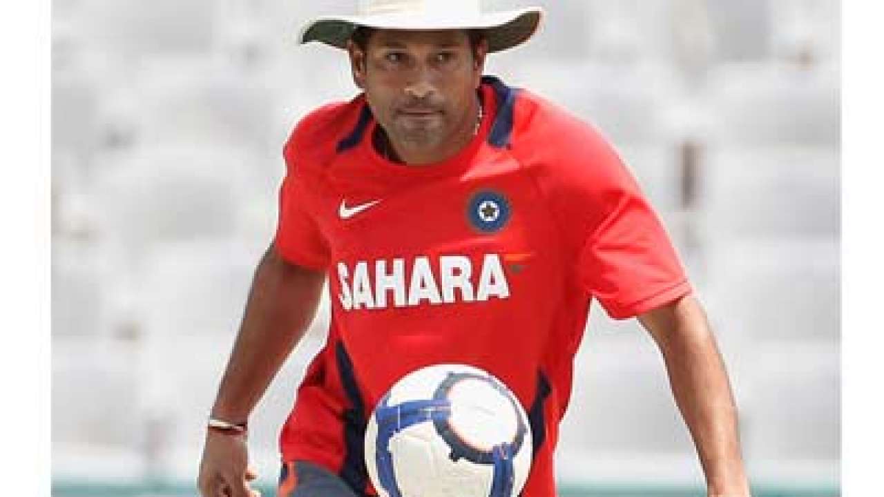 Sachin Tendulkar calls for more representation in football from Kerala