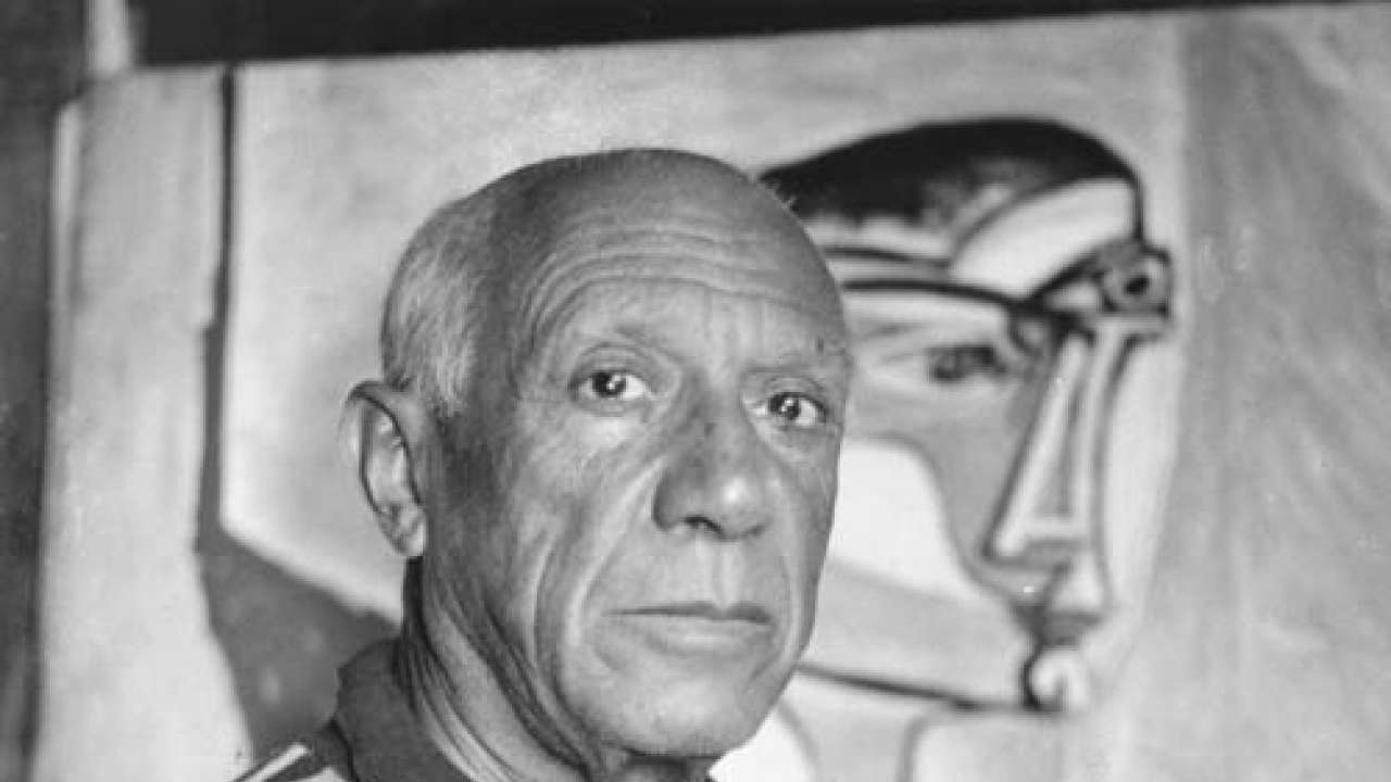 Who's hiding in Picasso's 'Blue Room'?