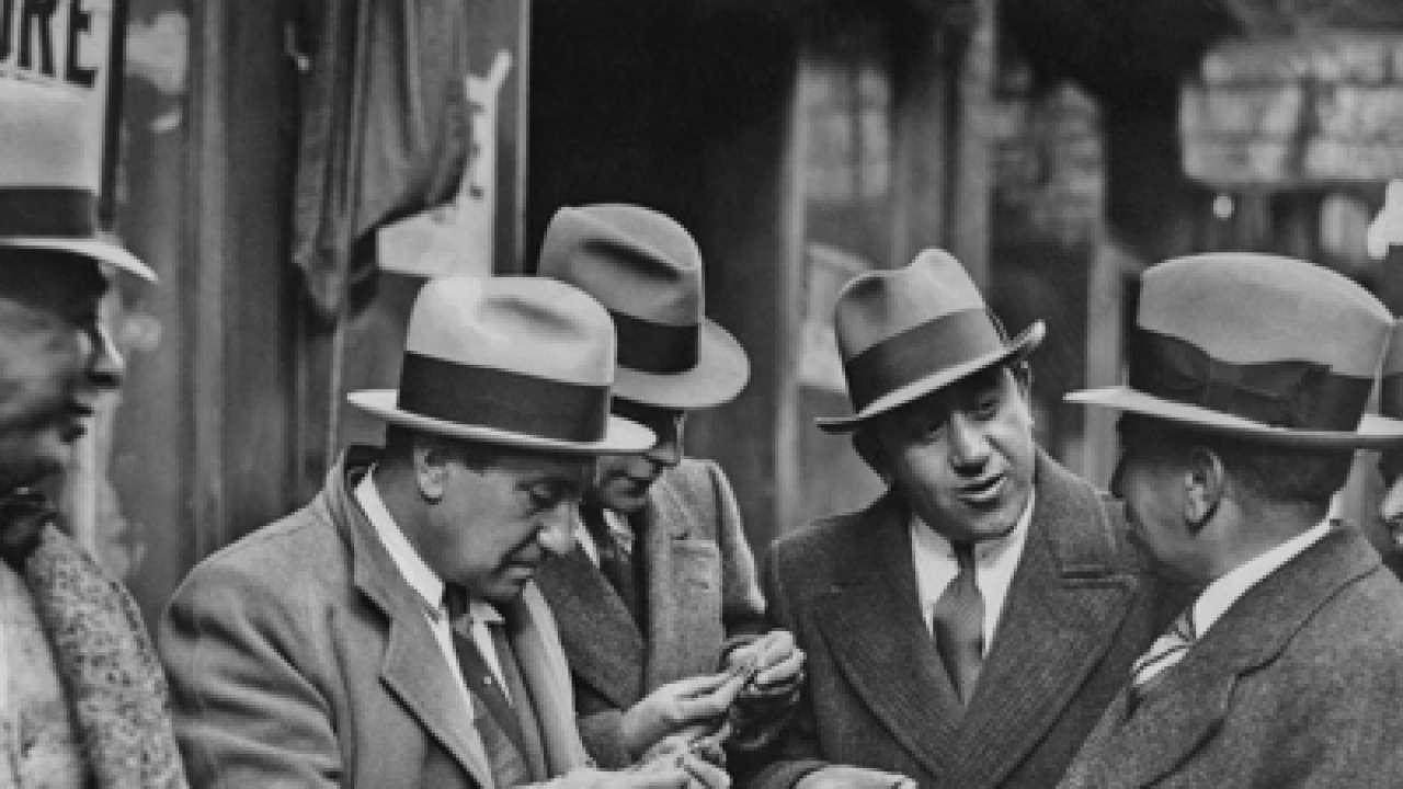 Study reveals that men love to boast and lie