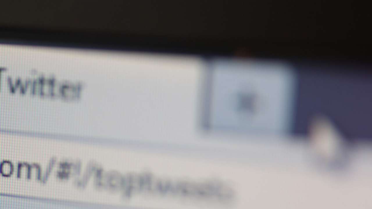 Twitter's surge revives valuation debate