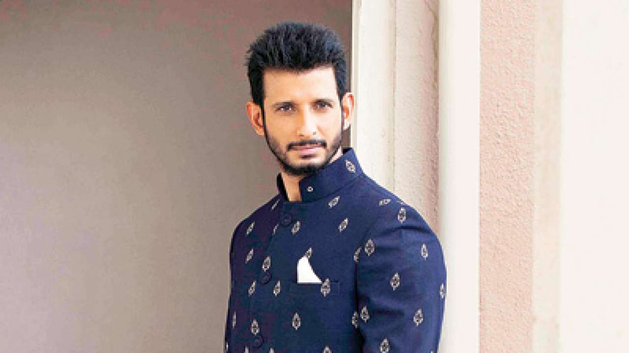 Sharman Joshi excited about his theatre stint