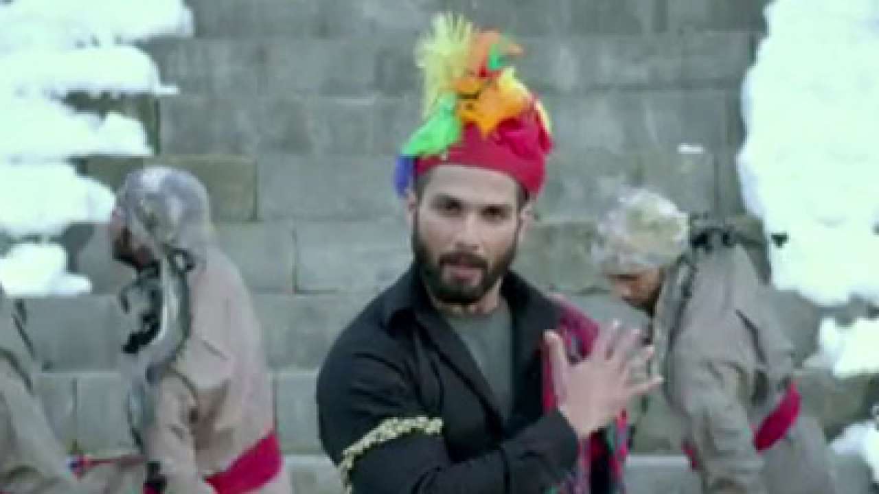 Shahid Kapoor and team launch Haider's 'Bismil' song