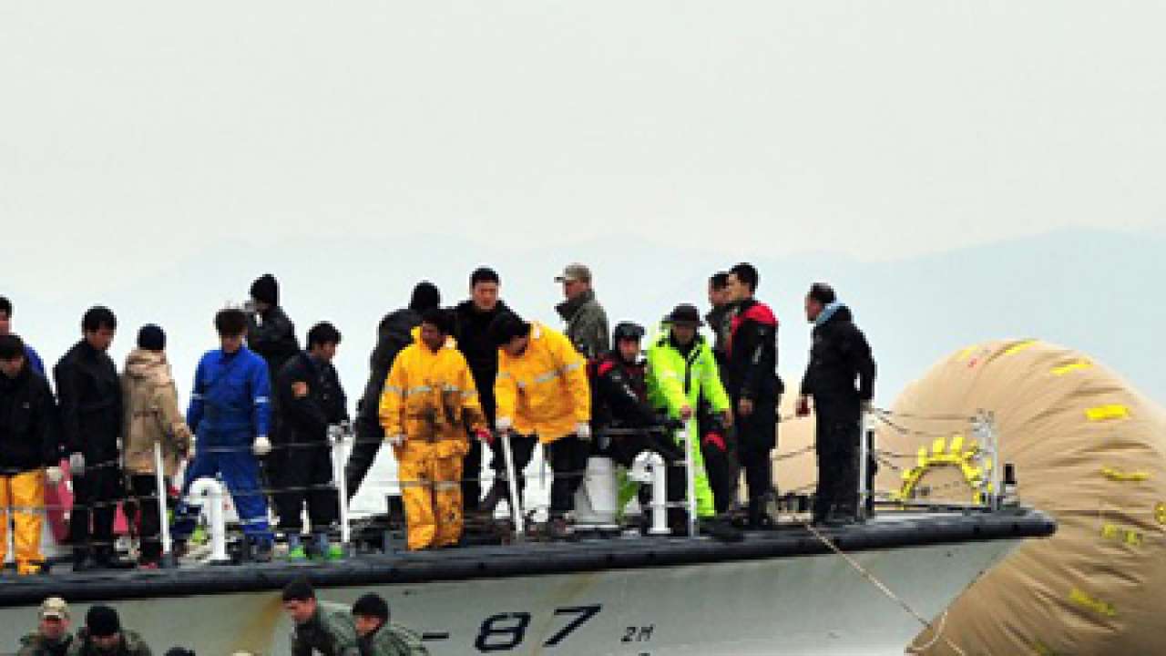 Family holds funeral for a victim of South Korean Ferry accident