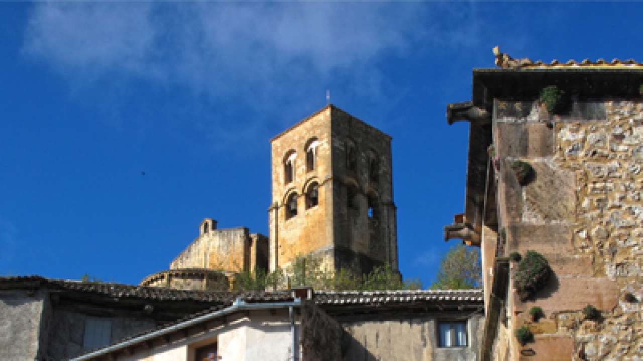 El Salvador gangs together agree not to attack police and military