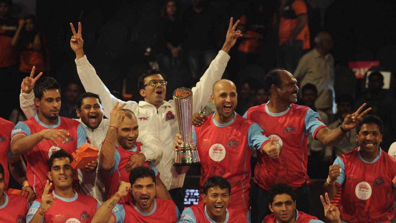 Abhishek Bachchan's Jaipur Pink Panthers stun hosts U Mumba in the ...