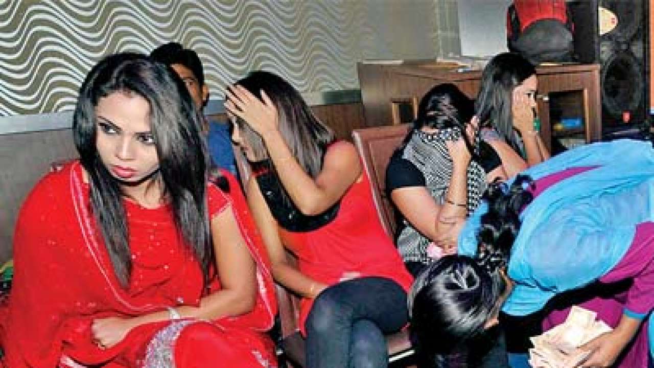 Maharashtra government appointed panel advocates 'complete ban' on ...