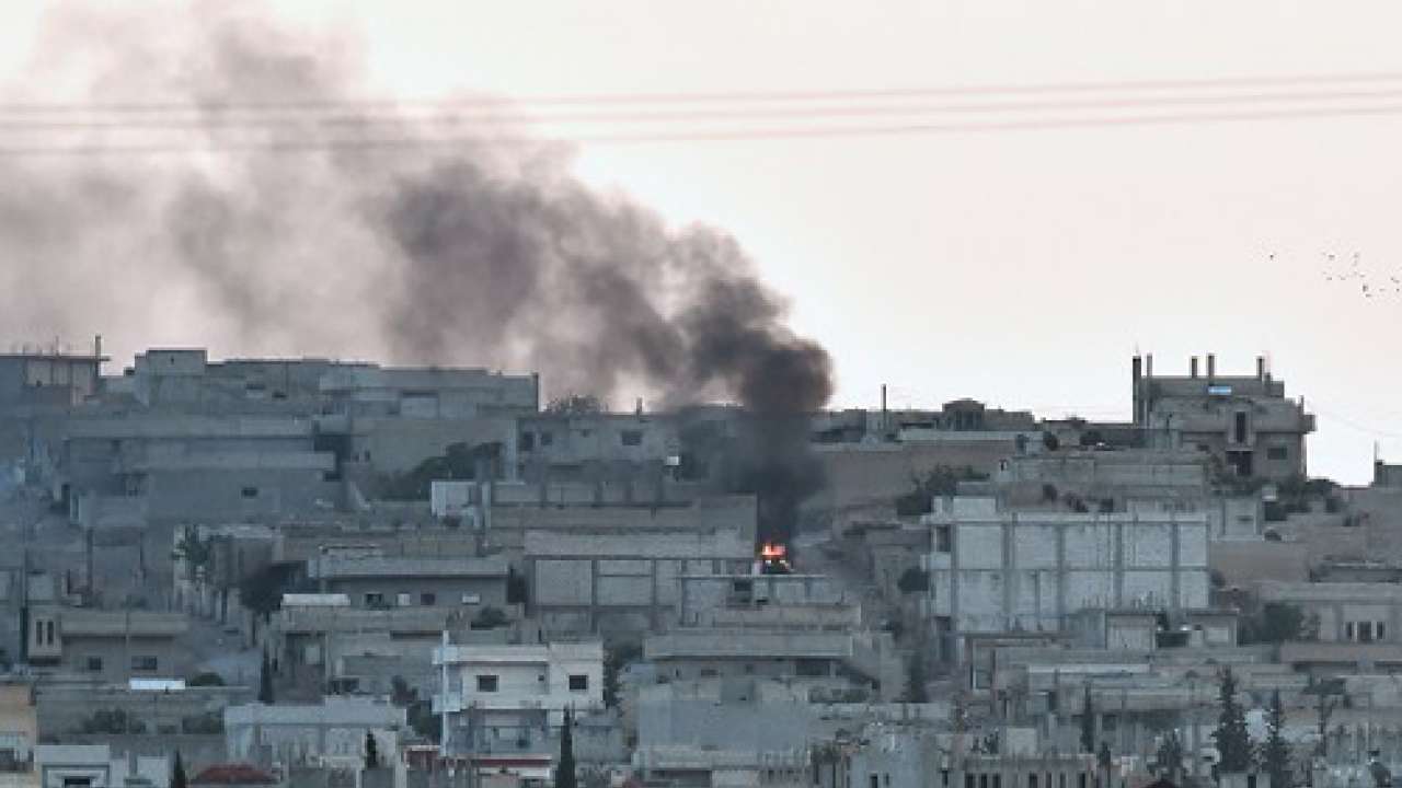 Besieged Syrian town of Kobani about to fall as Islamic State advances ...