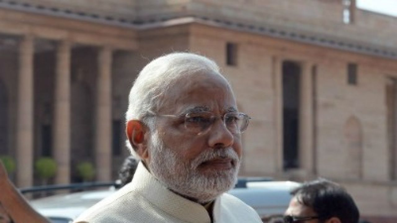 BJP to follow Narendra Modi model with smaller cabinet in Maharashtra