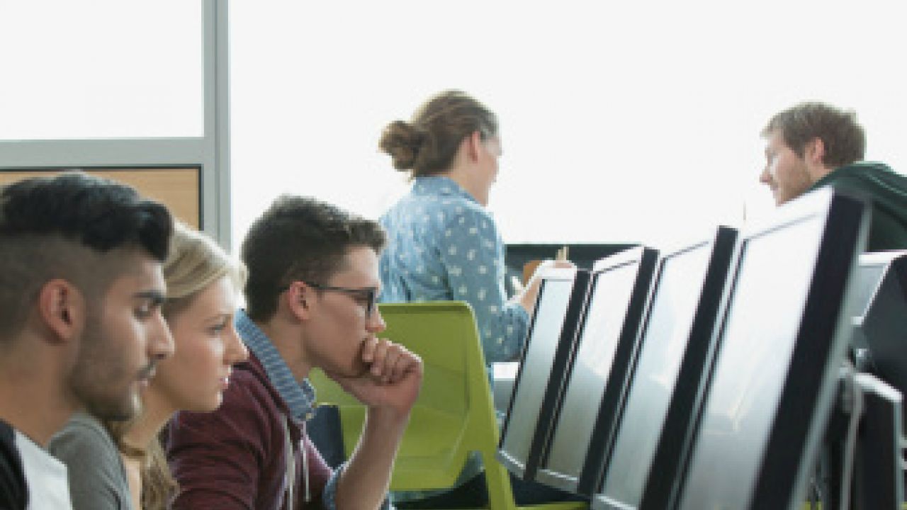 Global online population crosses three billion mark: UN report