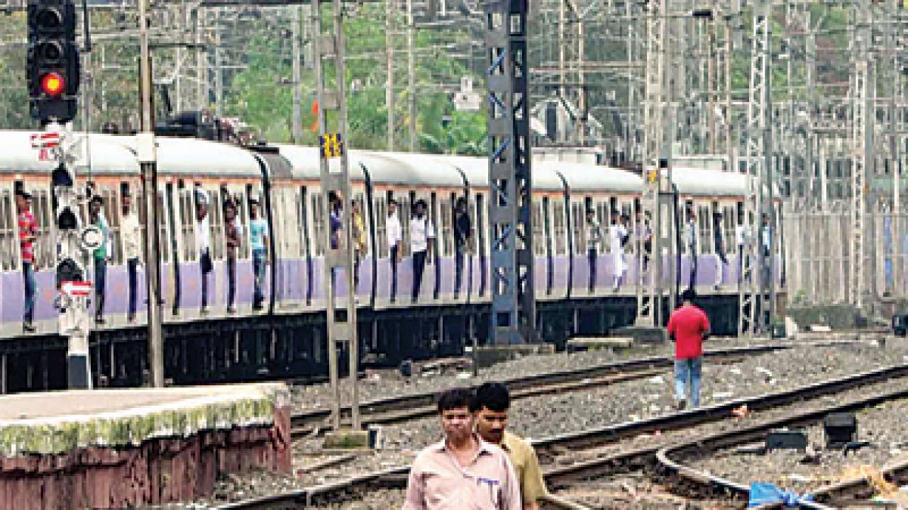 Death on railway tracks on rise;18,735 lives lost in 2014 till October