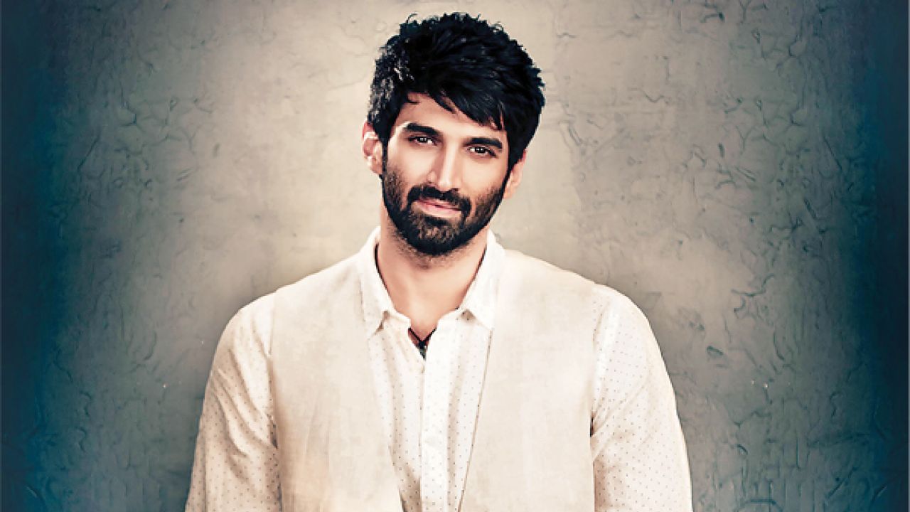 Here's how a bhelpuriwala is benefiting from Aditya Roy Kapur's success