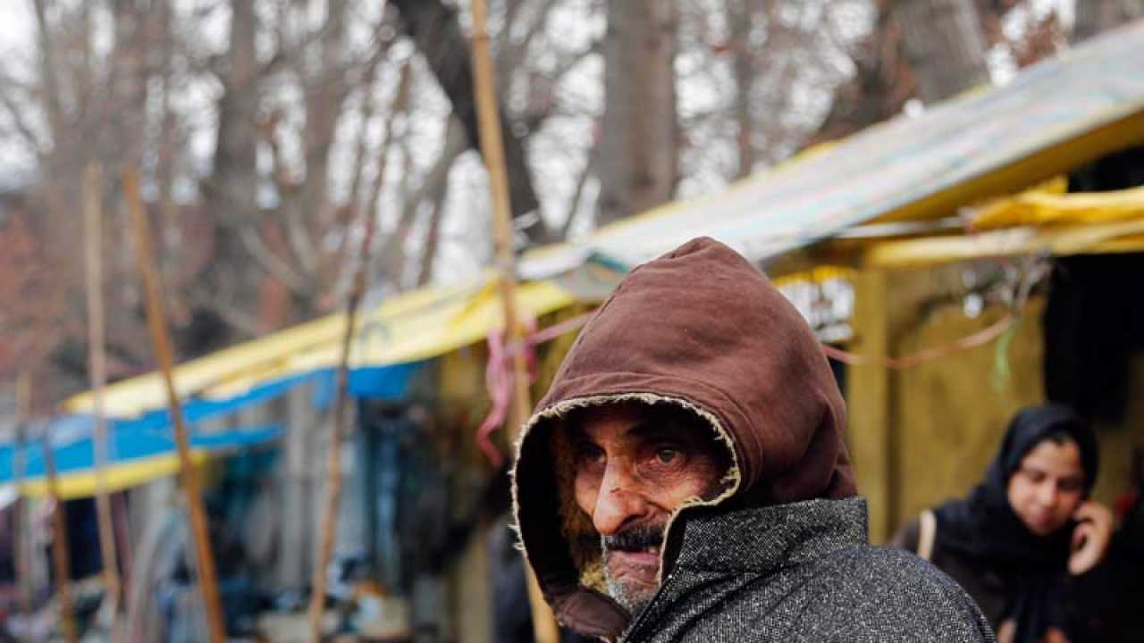 Cold wave intensifies in Uttar Pradesh, 8 die in separate incidents