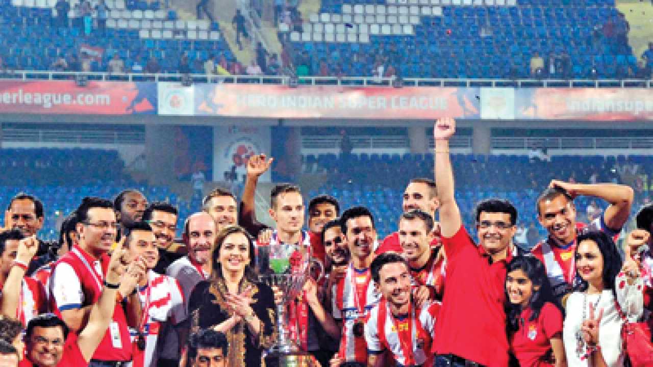 Mohammed Rafique's header, Kolkata's crown