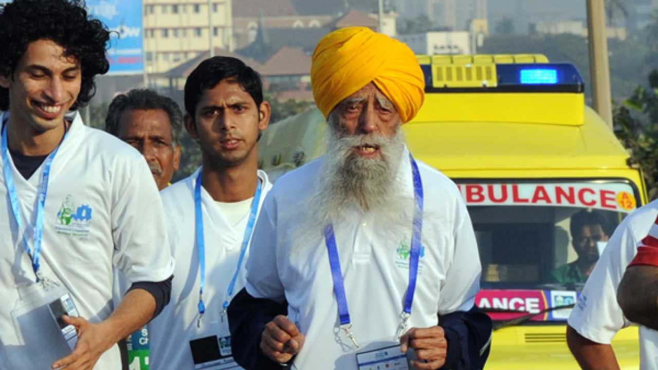 103-year-old marathon runner Fauja Singh gets Queen`s honours for ...
