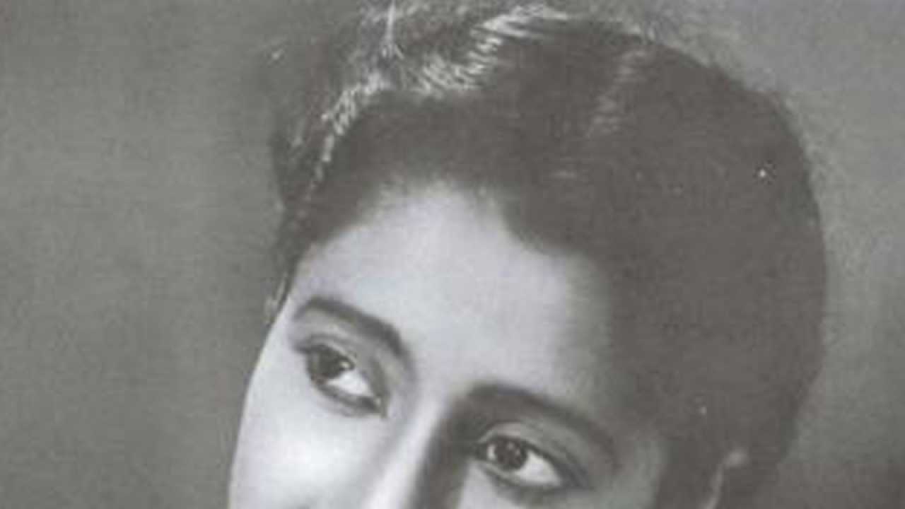 Kolkata remembers legendary actress Suchitra Sen on her first death ...