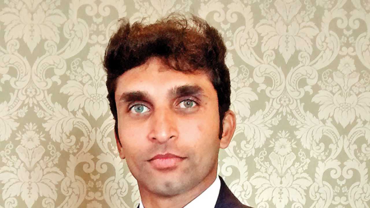 Olympic medal at 41 is para shuttler Anand Kumar's dream